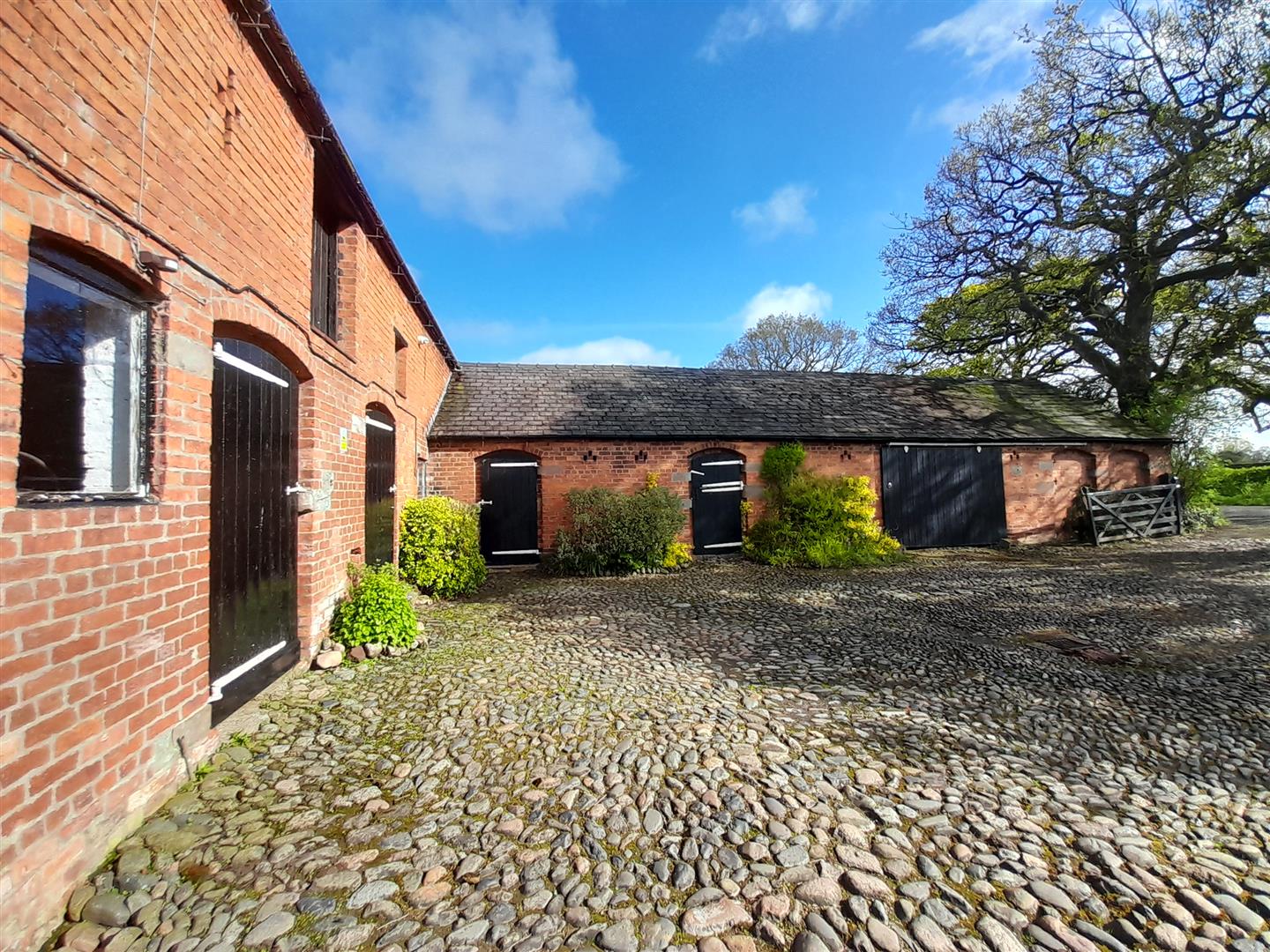 Crabtree Farm, Crabtree Lane, Malpas, SY14 7BG | Estate Agents ...